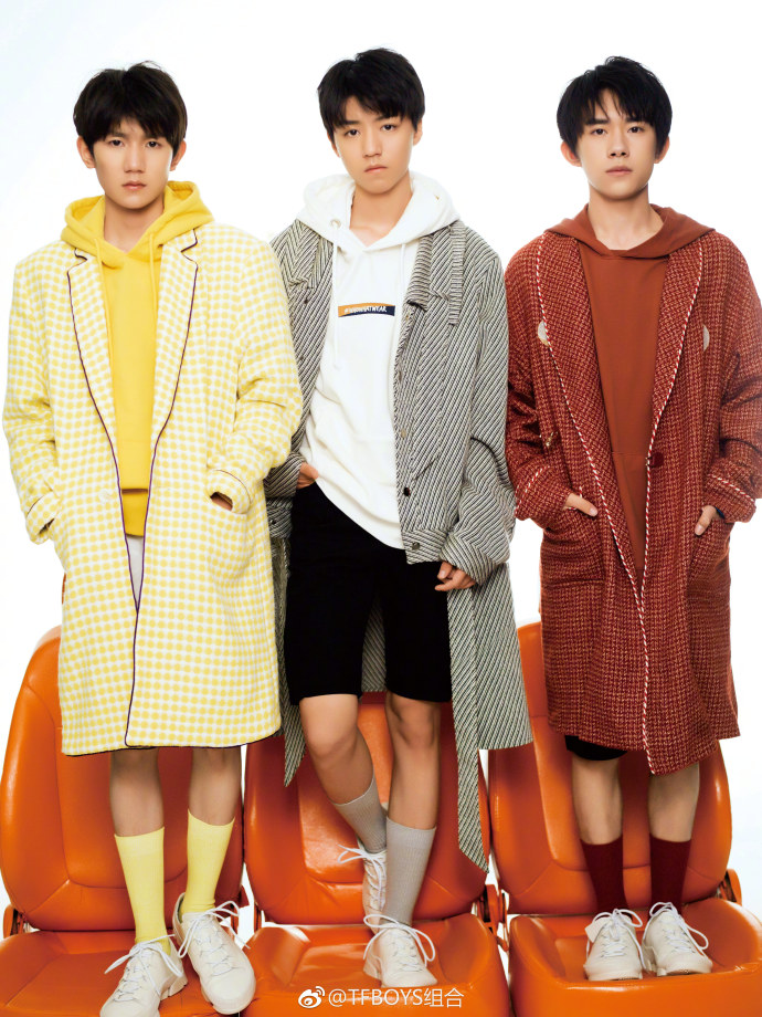 TFBOYS合体玩悠悠球 新专辑《我们的时光》将上线 - 国际在线移动版